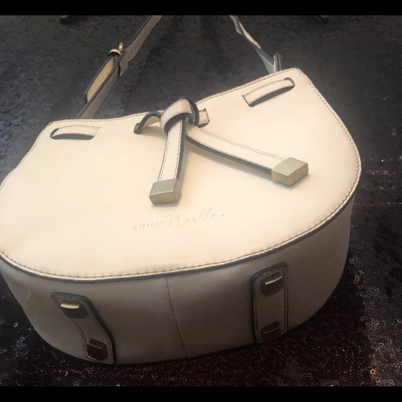 Simply Noelle | Bags | White Simply Noelle Polyurethane Crossbody Purse ...